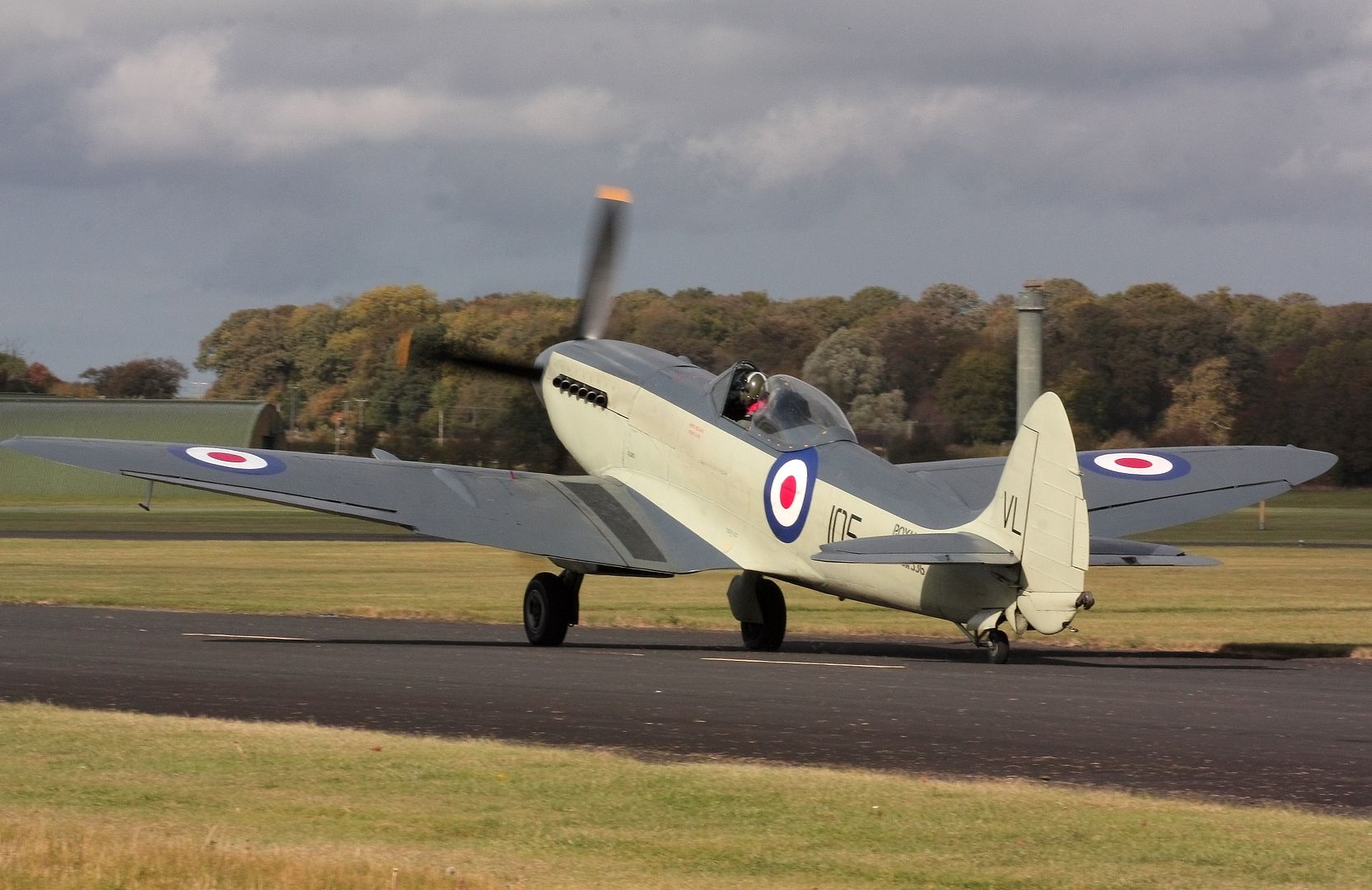 Iconic Aircraft Aviation Forum • View topic - Supermarine Seafire Mk17 ...